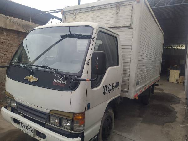 Chevrolet NKR 69 4X2 3,5 TON. año 2004