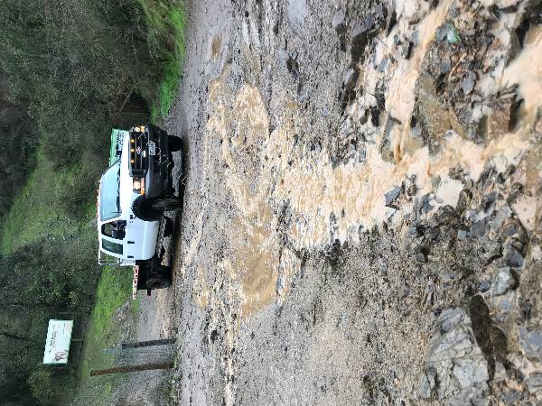 Ford F-350 CON DUAL, 4WD 2,5 TON. 2001