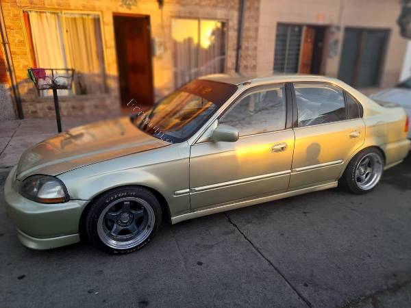 Honda CIVIC 1998 | Emol.com