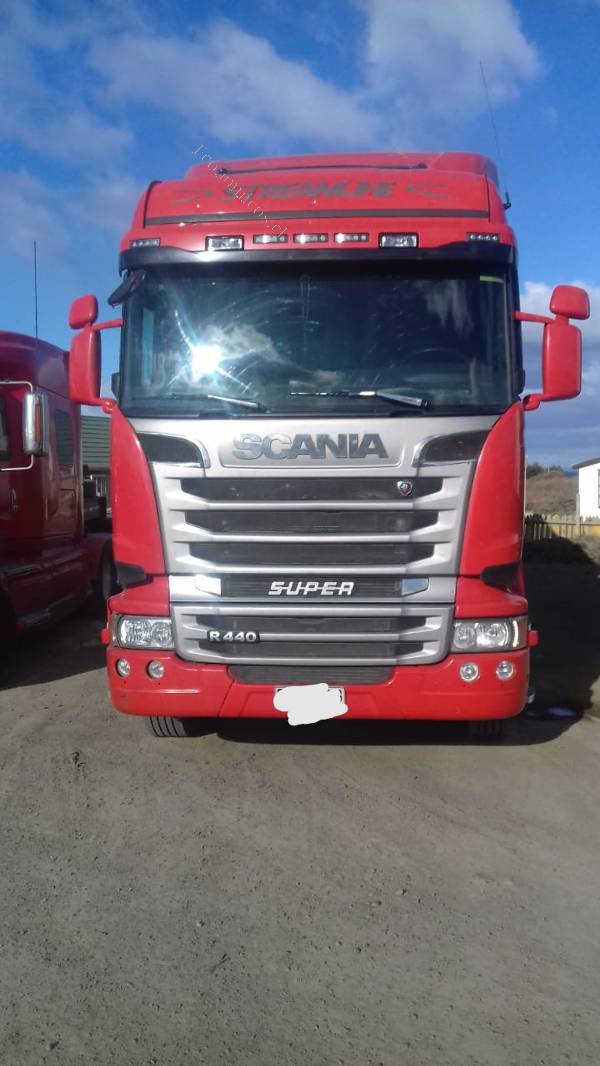 Scania T124 GA TRACTO CAMION 6X4 NZ 360-420 2015 | Emol.com