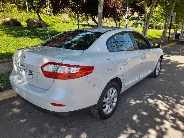 Renault Fluence 2019 | Emol.com