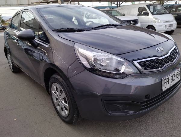 Kia Rio 4 2013 | Emol.com