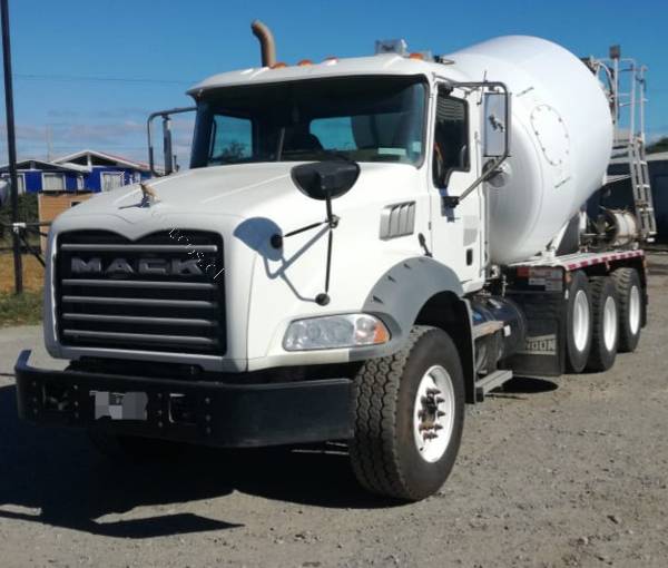 Mack Granite GU813 2018