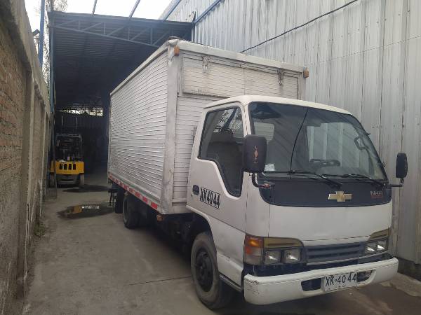Chevrolet NKR 69 4X2 3,5 TON. año 2004